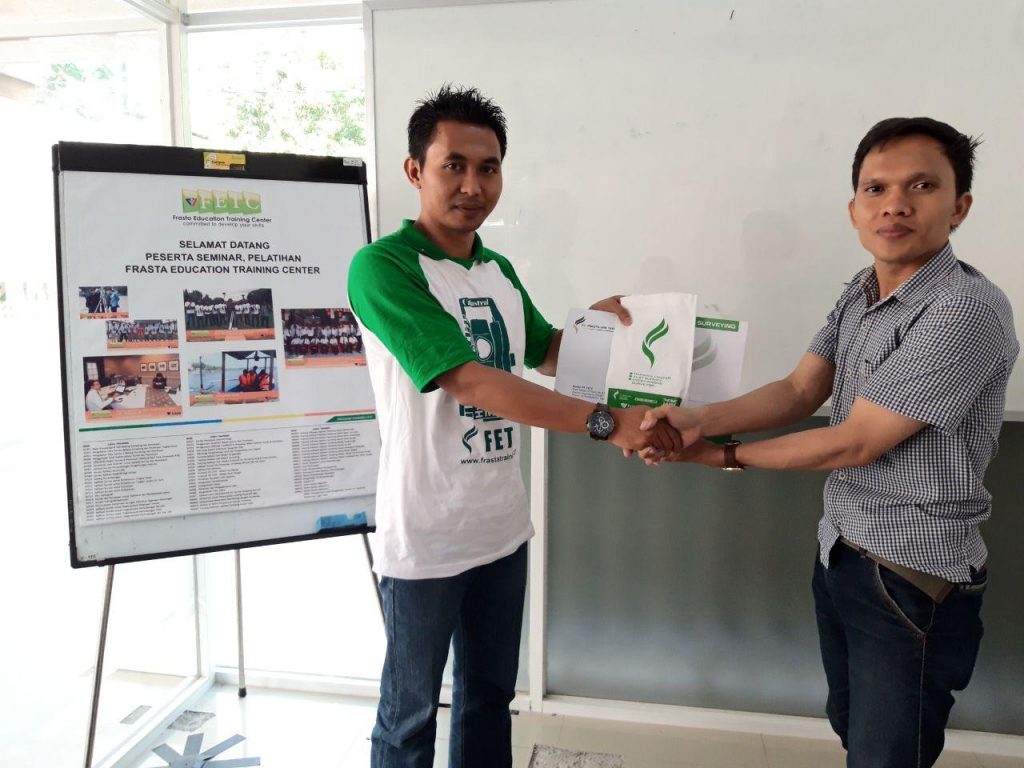 Training Software Aplikasi Tambang – Modul Surveying, Geological Data ...